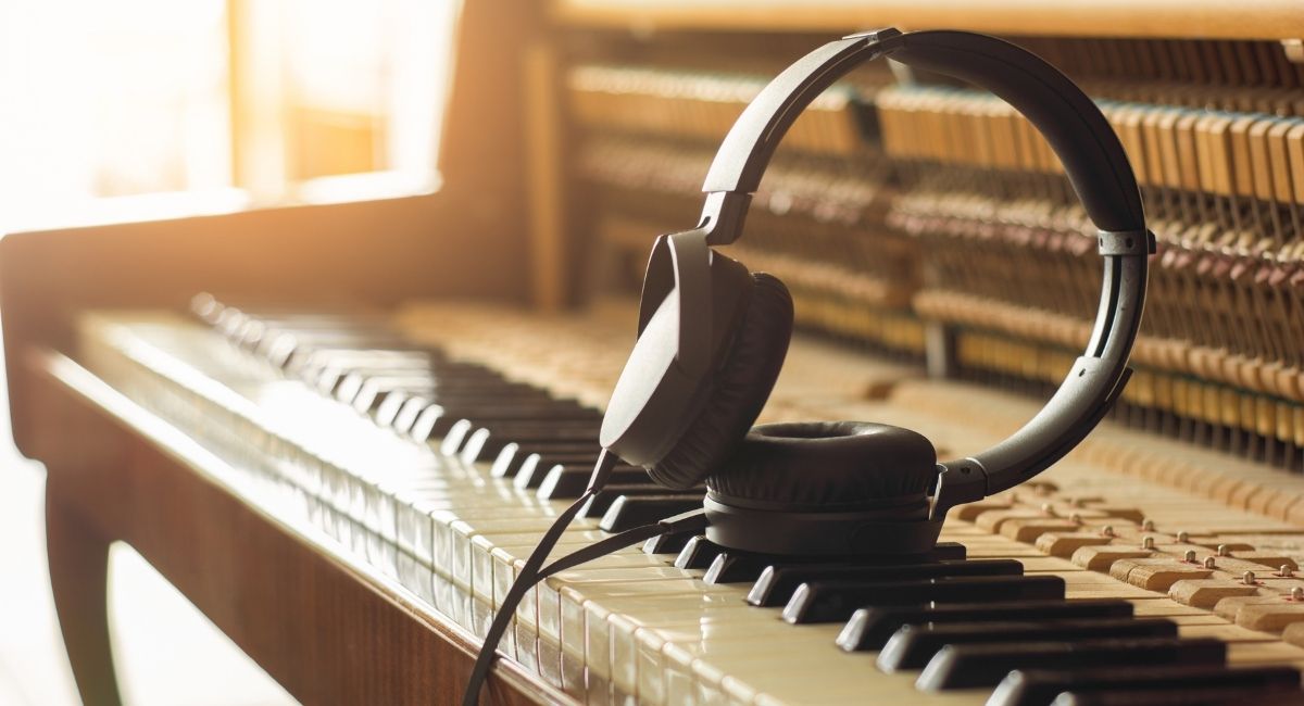Best Headphones For Classical Music: 2021 Guide